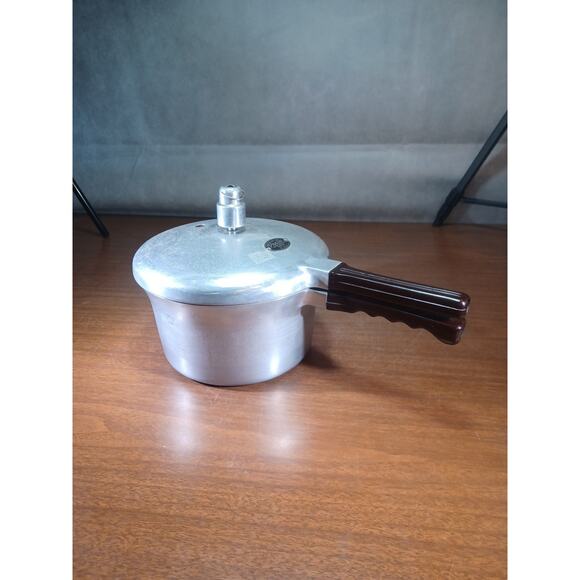 Presto Cook-Master | Kitchen | Vintage 5s Presto Cookmaster 4 Qt ...